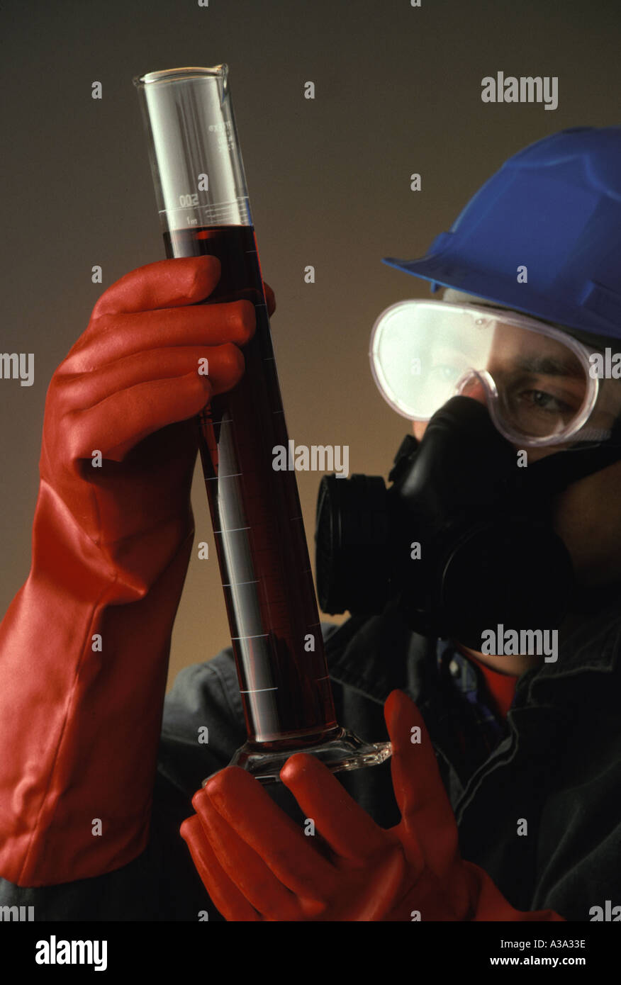 Vile with liquid hi-res stock photography and images - Alamy