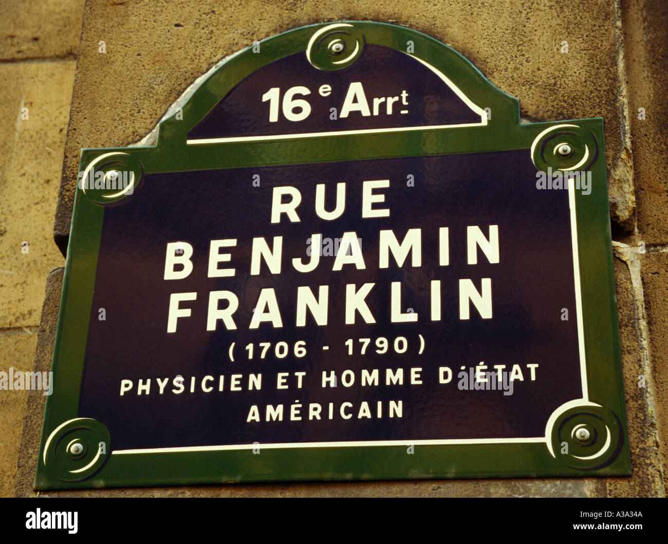 ! rue franklin paris hi-res stock photography and images - Alamy