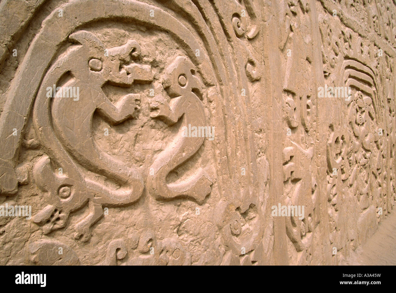 Chimu temple - Trujillo, La Libertad PERU Stock Photo - Alamy