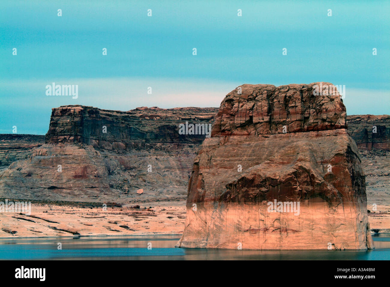 Butte at sunset, glen canyon recreation area, arizona Stock Photo - Alamy