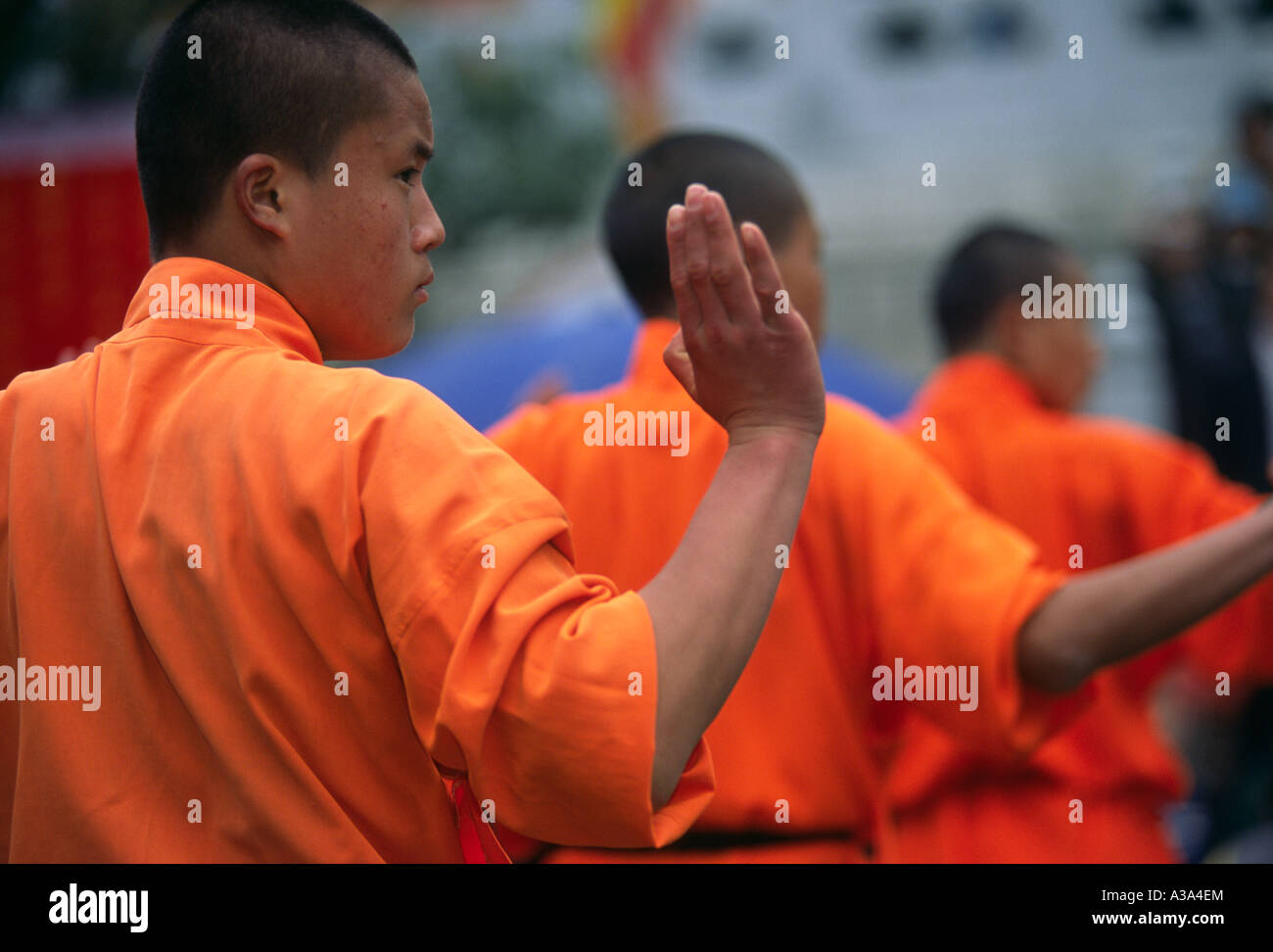 Shaolin monk hi-res stock photography and images - Alamy