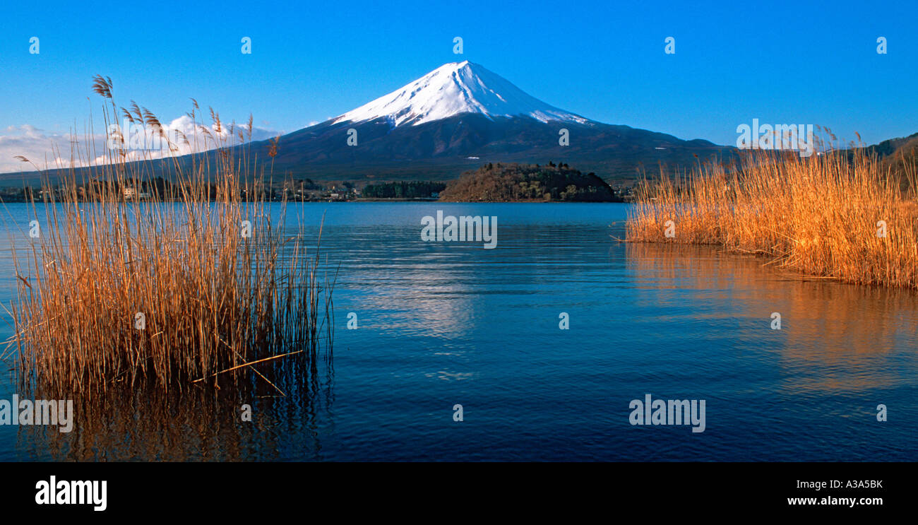 Mount Fuji Kawaguchi ko Fuji Go Ko Japan Stock Photo - Alamy