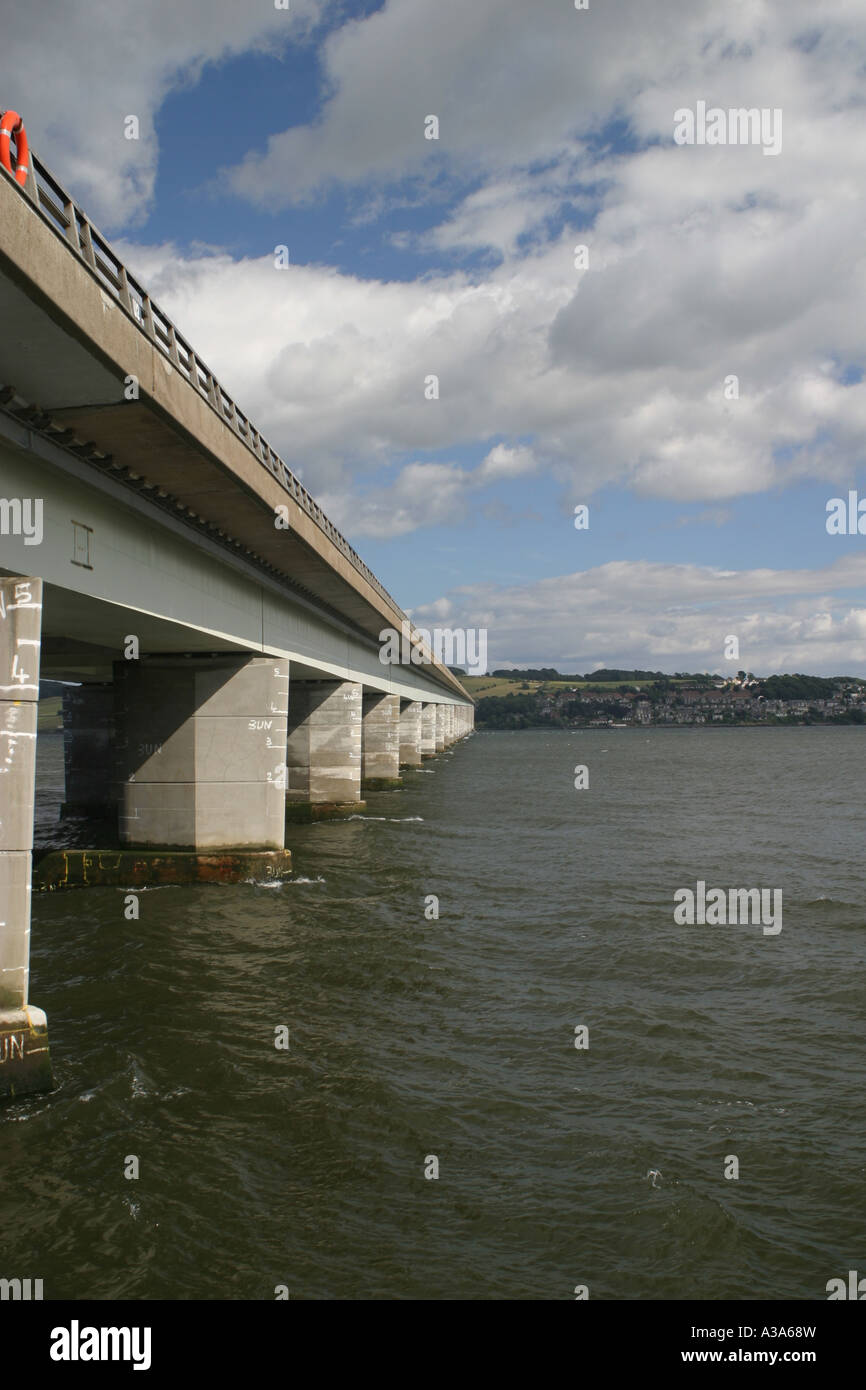Tay Road bridge dundee Stock Photo - Alamy