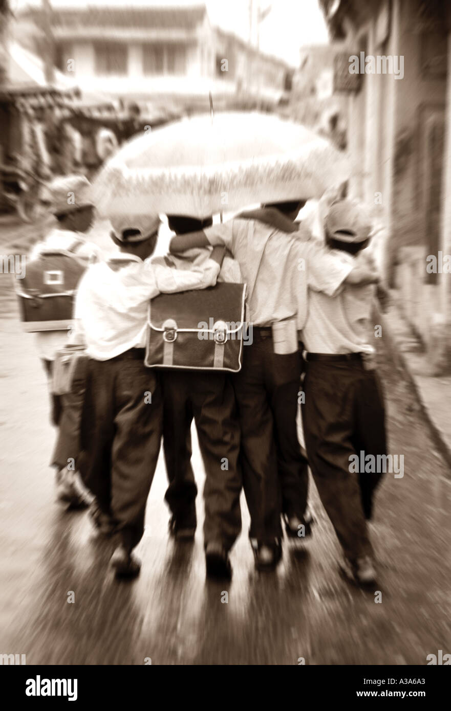 School chums hi-res stock photography and images - Alamy