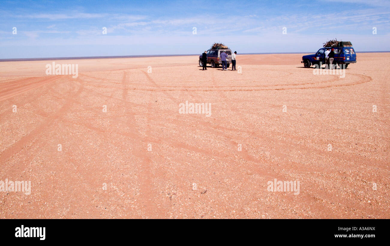 Four wheel drive safari into the Sahara Desert Libya Stock Photo - Alamy