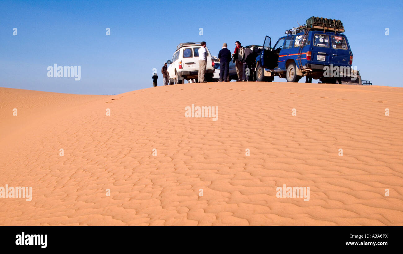 Four wheel drive safari into the Sahara Desert Libya Stock Photo - Alamy