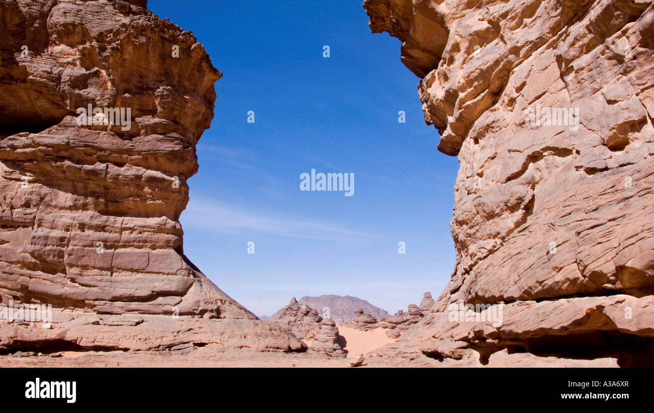 Natural rock formations in the Akakus Mountains Libya Stock Photo - Alamy