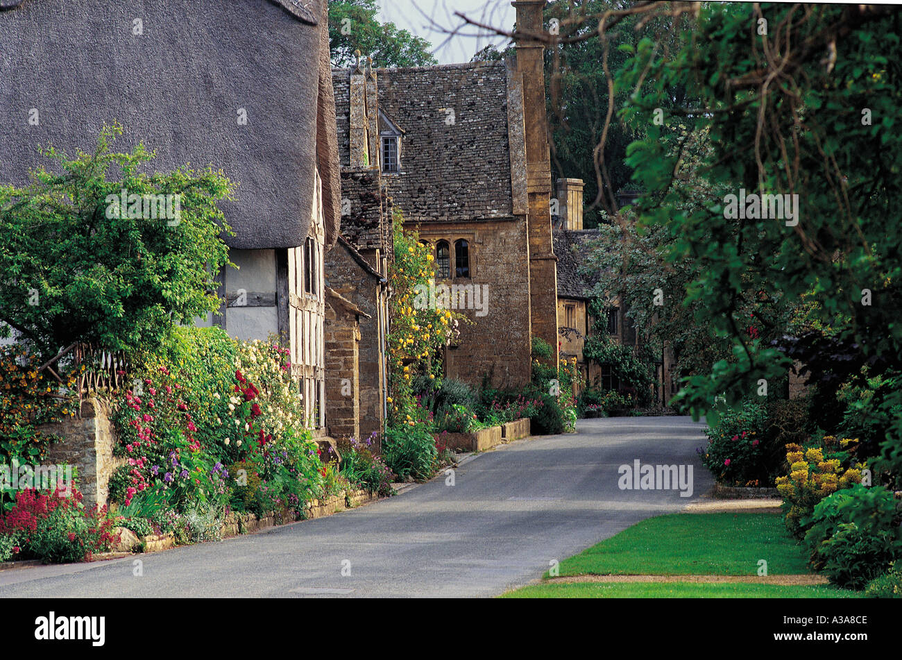 Stanton cotswold spring hi-res stock photography and images - Alamy