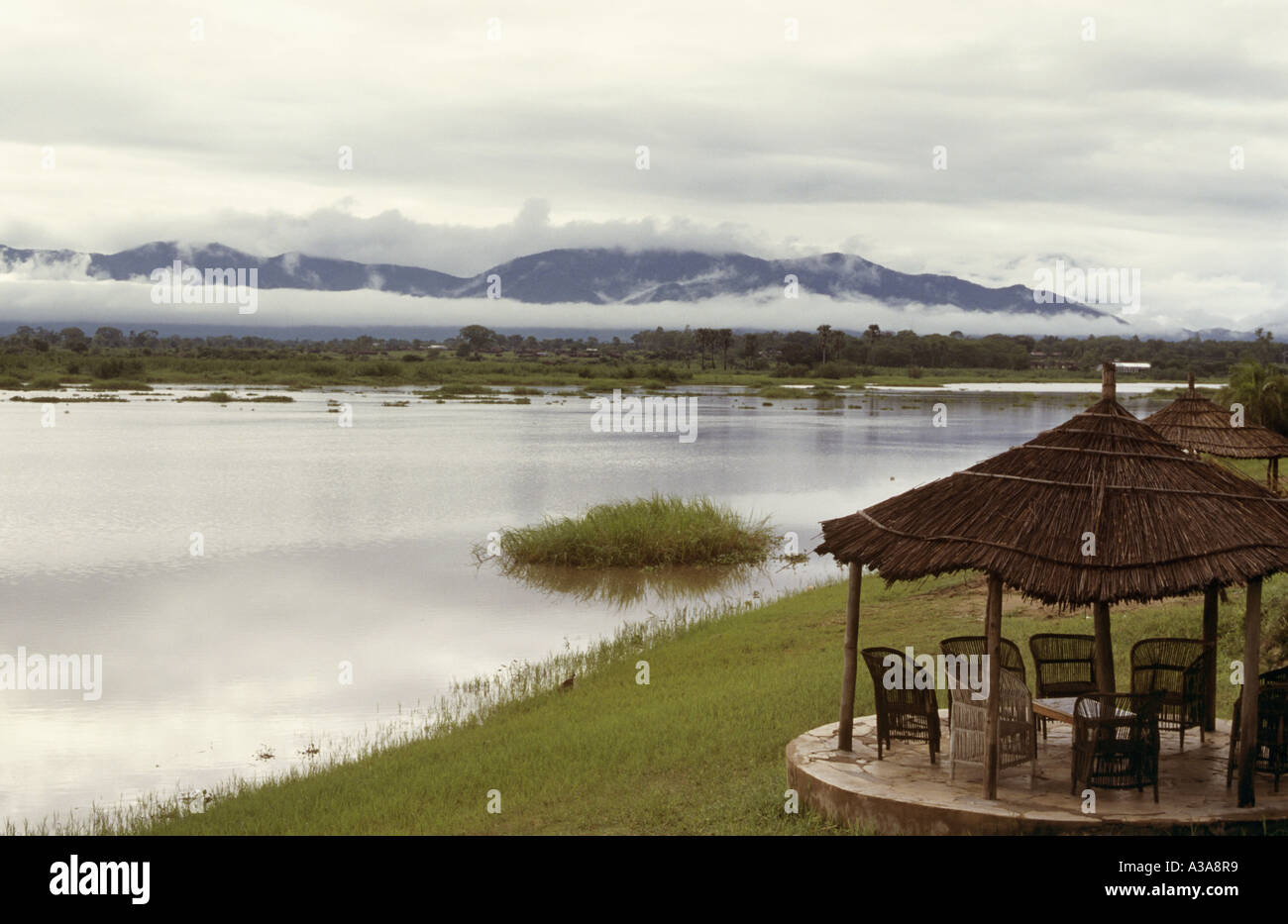 Shire river liwonde malawi hi-res stock photography and images - Alamy