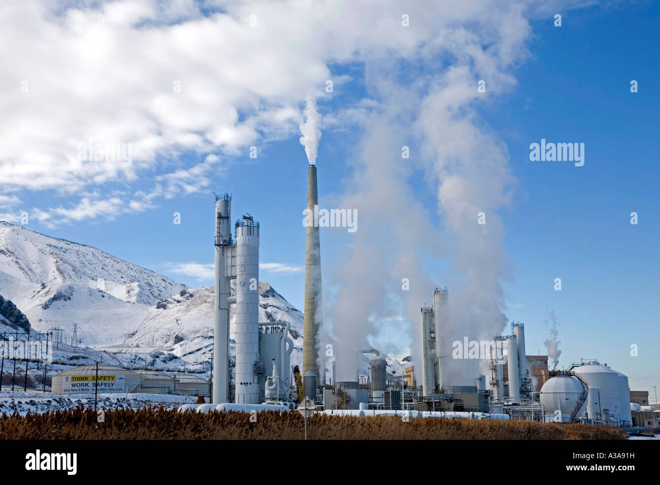 Kennecott copper smelter smokestack hi-res stock photography and images ...
