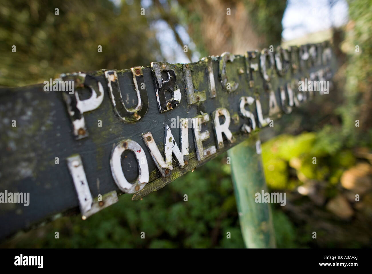 Lower Slaughter sign, Cotswolds, Gloucestershire, UK Stock Photo - Alamy