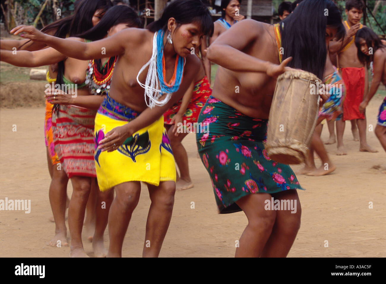 Embera Dancers Native Indigenous People of Darien Panama Stock Photo - Alamy