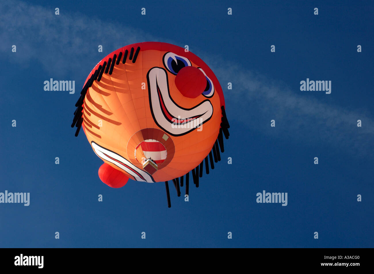 Leave contrail hi-res stock photography and images - Alamy