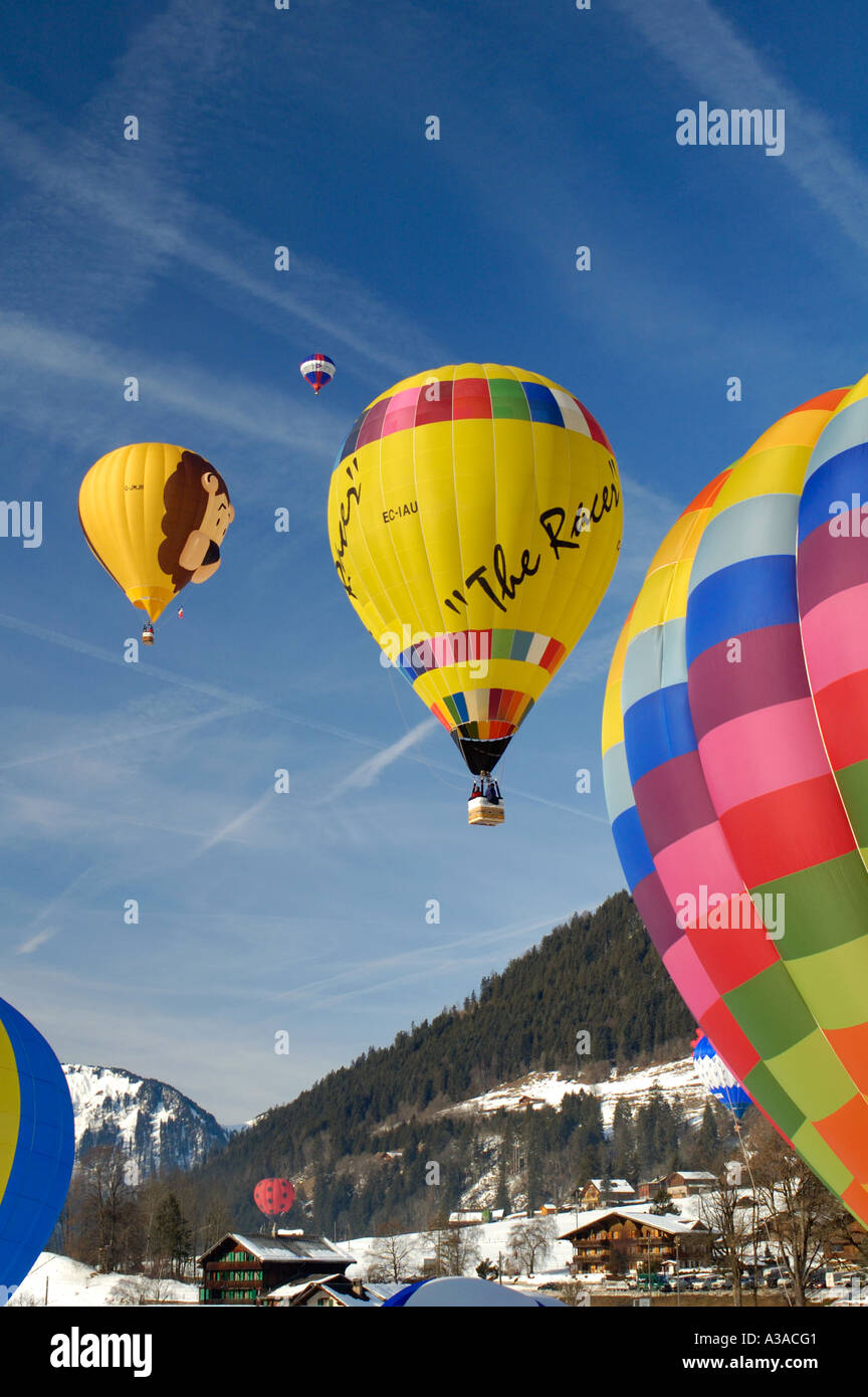 Balloon flying away pink hi-res stock photography and images - Alamy