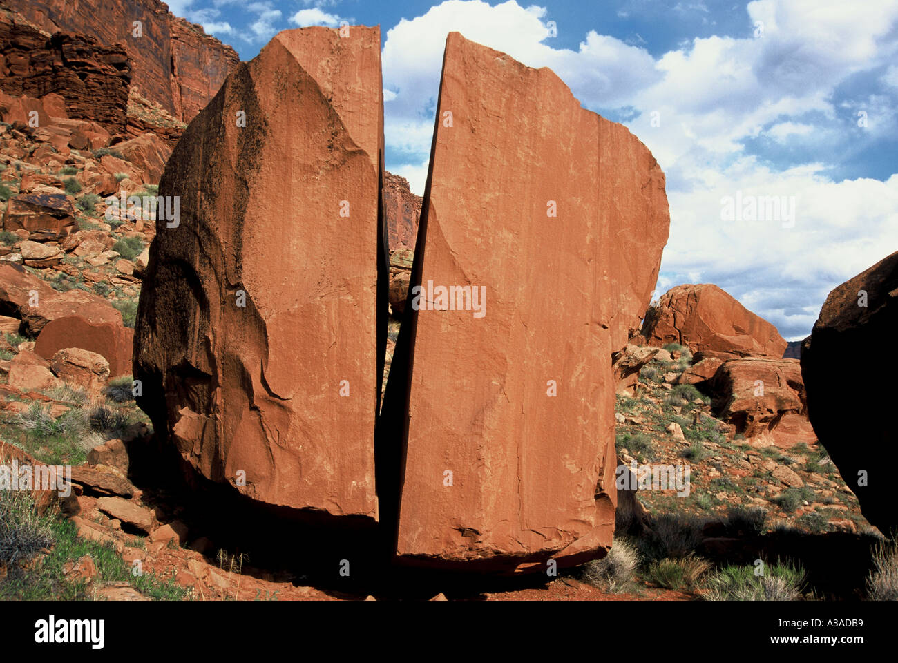 Red rock split in half Moab Utah U S A Stock Photo - Alamy