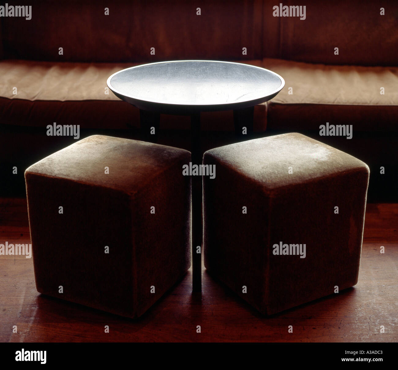 Poufs hi-res stock photography and images - Alamy