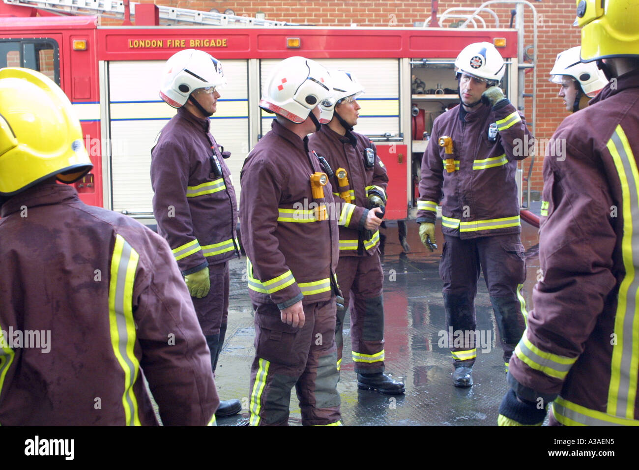 Fire fighter training course Stock Photo - Alamy