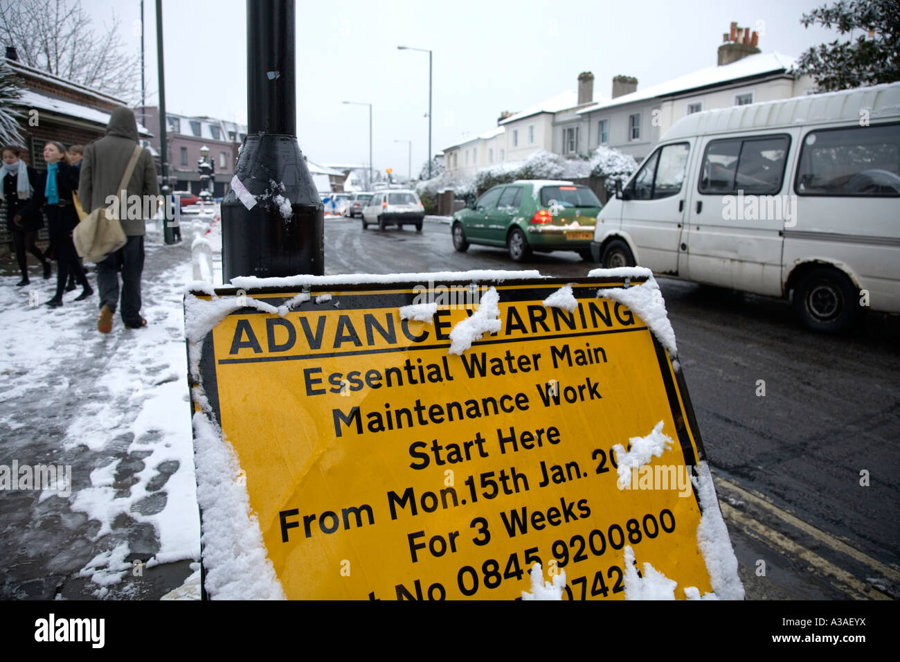 Advance warning board hi-res stock photography and images - Alamy