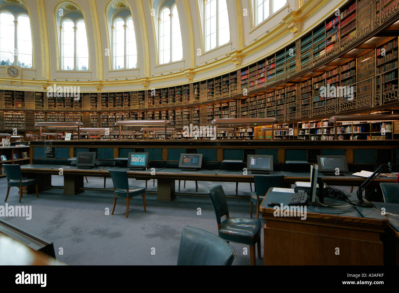 British library reading room hi-res stock photography and images - Alamy