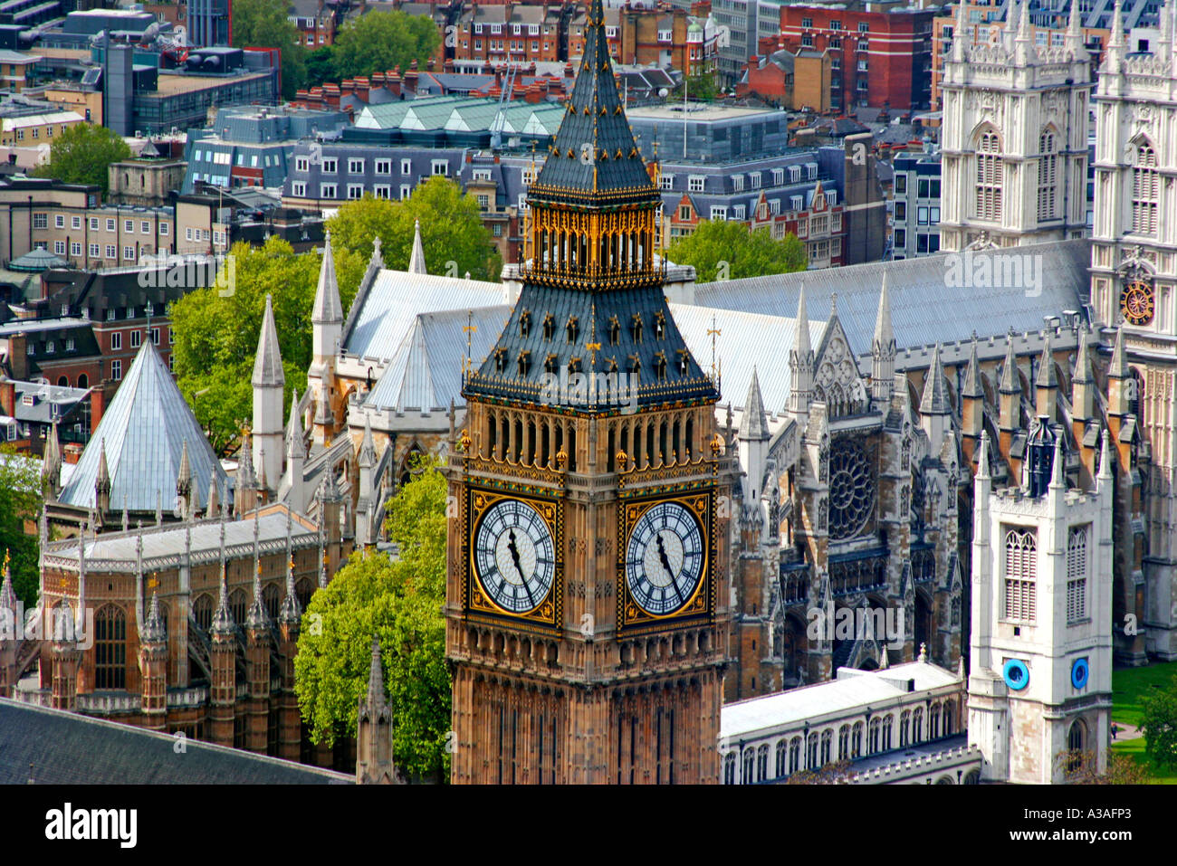 The Palace of Westminster clock tower containing the bell Big Ben with ...