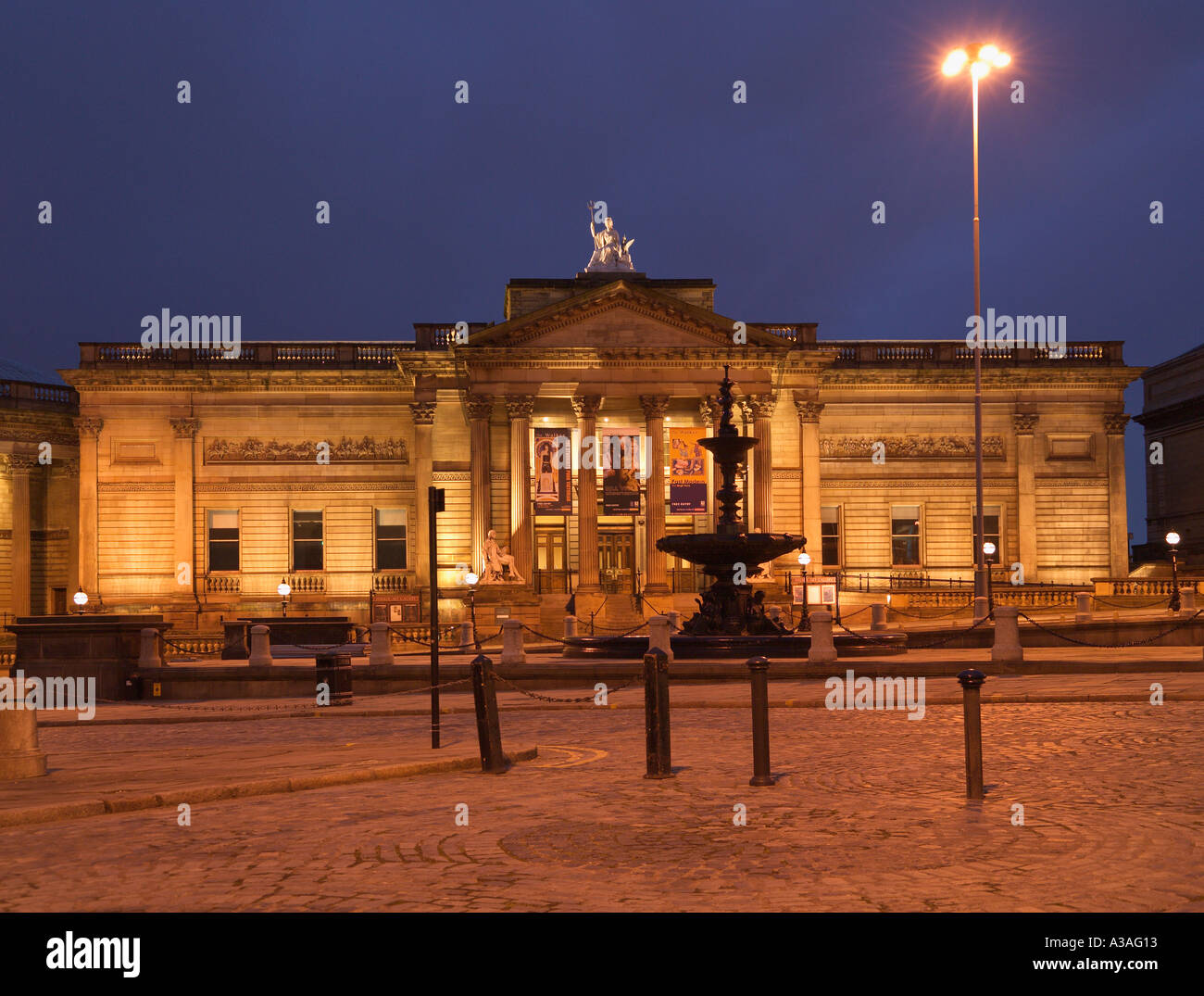 "Walker Art Gallery" Liverpool Merseyside England Stock Photo - Alamy
