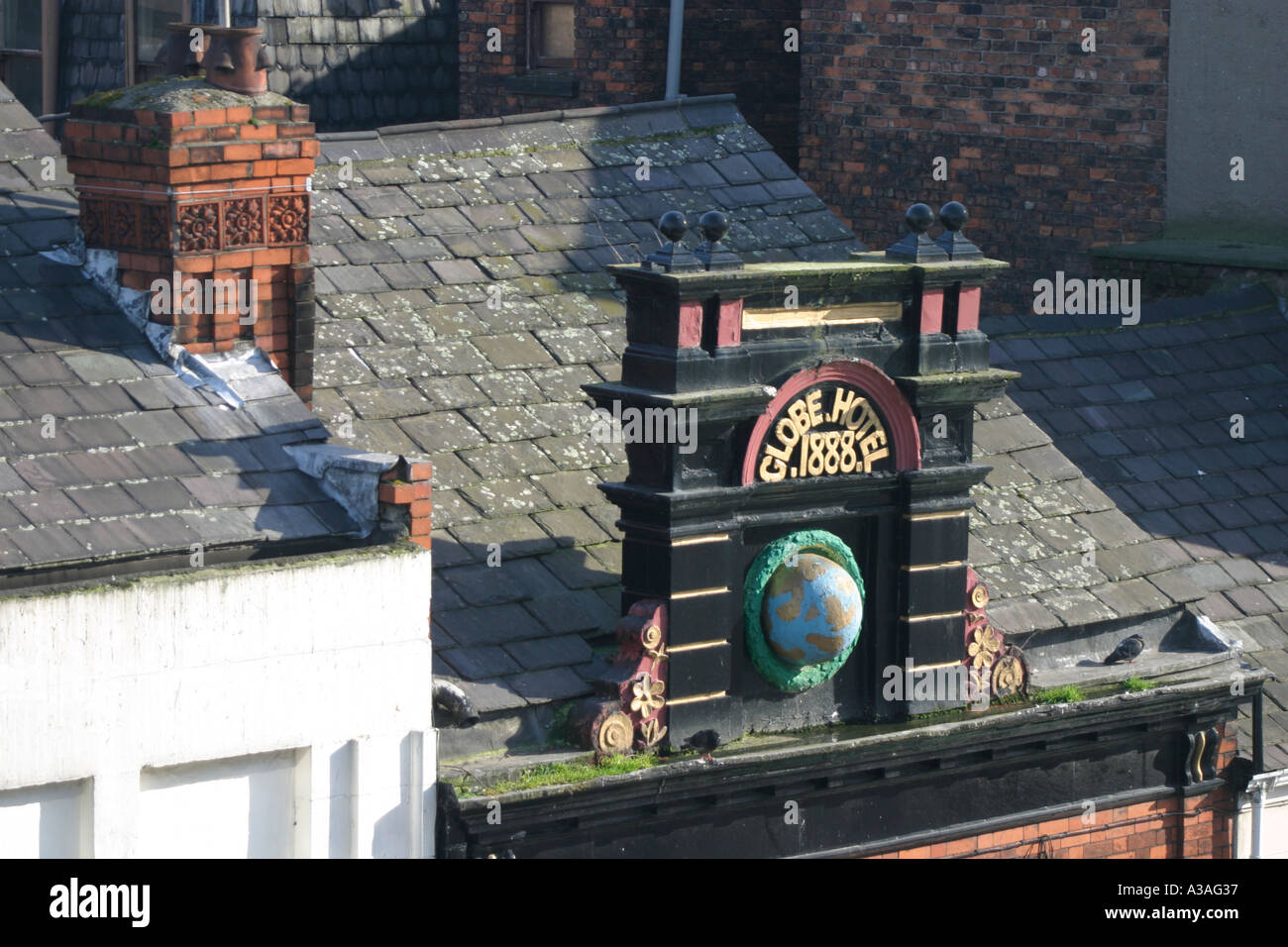 public house roof liverpool Stock Photo - Alamy
