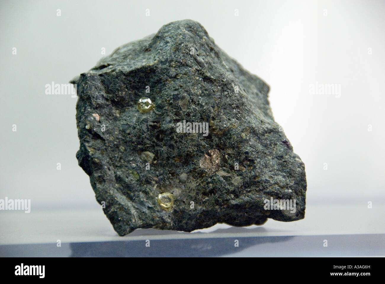 P33 051 Cranbrook Institute Of Science - Diamonds imbedded in rock ...