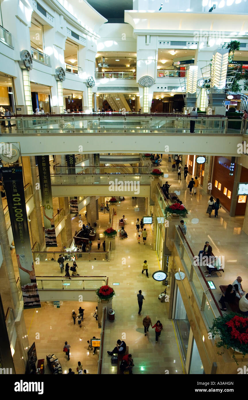 Taipei 101 building world s highest department store Taipei city Taiwan ...