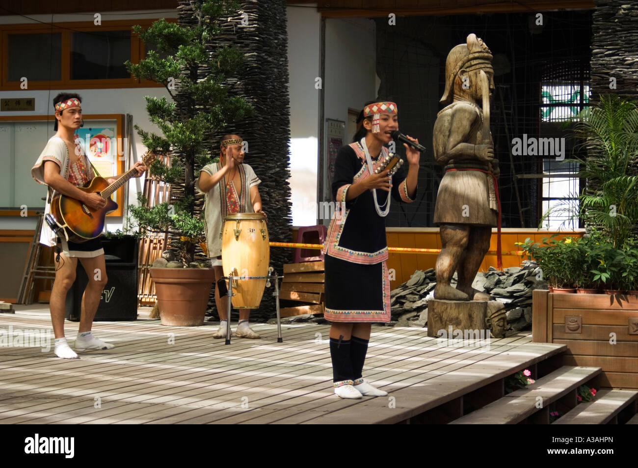 singers minority song and dance cultural show Taiwan Aboriginal Culture ...