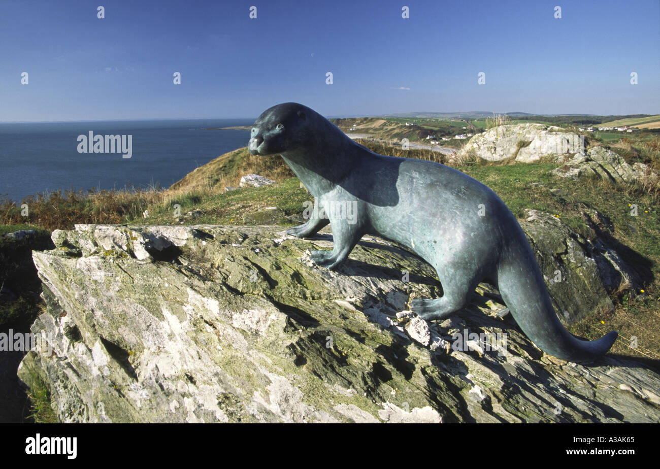 Otter monument to Gavin Maxwell at Monreith Ring of Bright Water author ...