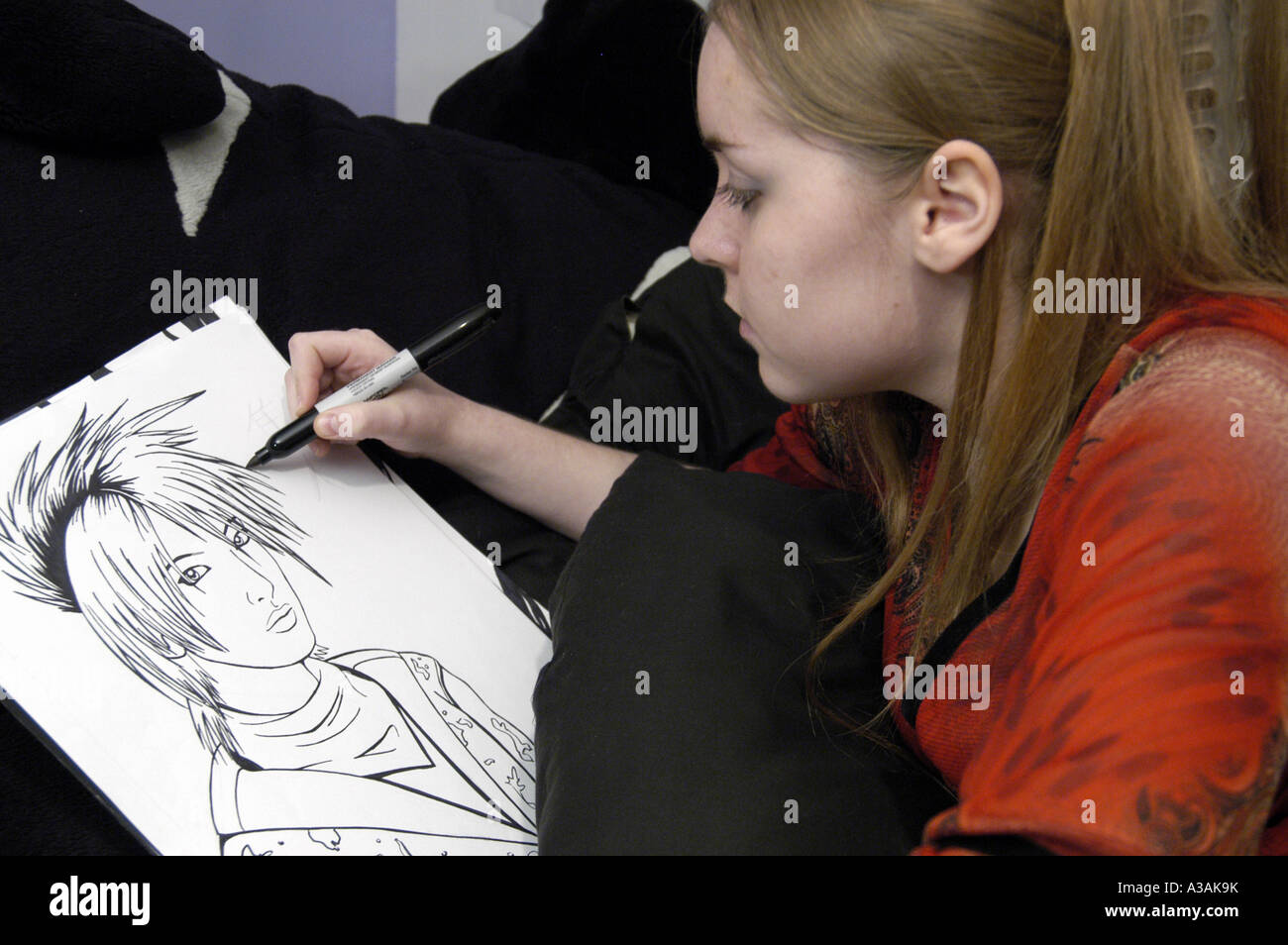 P14 005 Artist Draws With a Sharpie Marker in a Japanese Comic Art ...