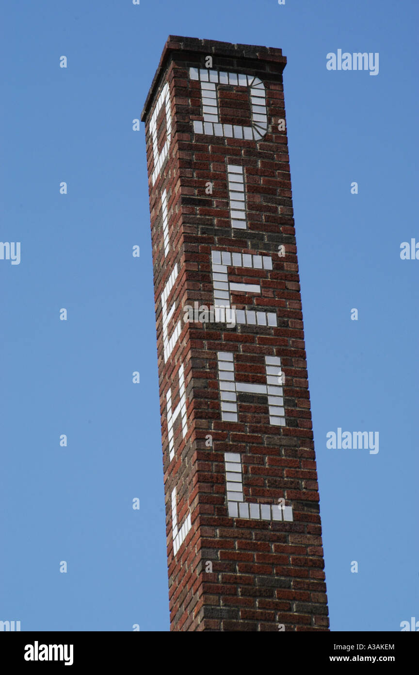 P14 094 Brick Smokestack With Name DIEHL Spelled Out In Contrasting ...