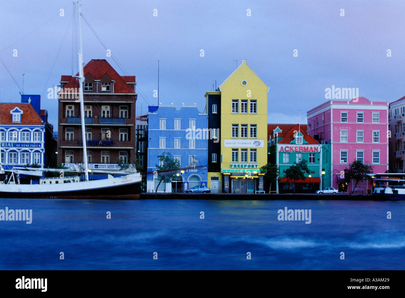 Curacao, Willemstad, Handelskade waterfront, historic buildings Stock ...