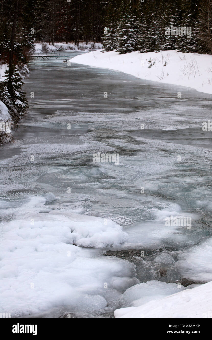 Cameron river hi-res stock photography and images - Alamy