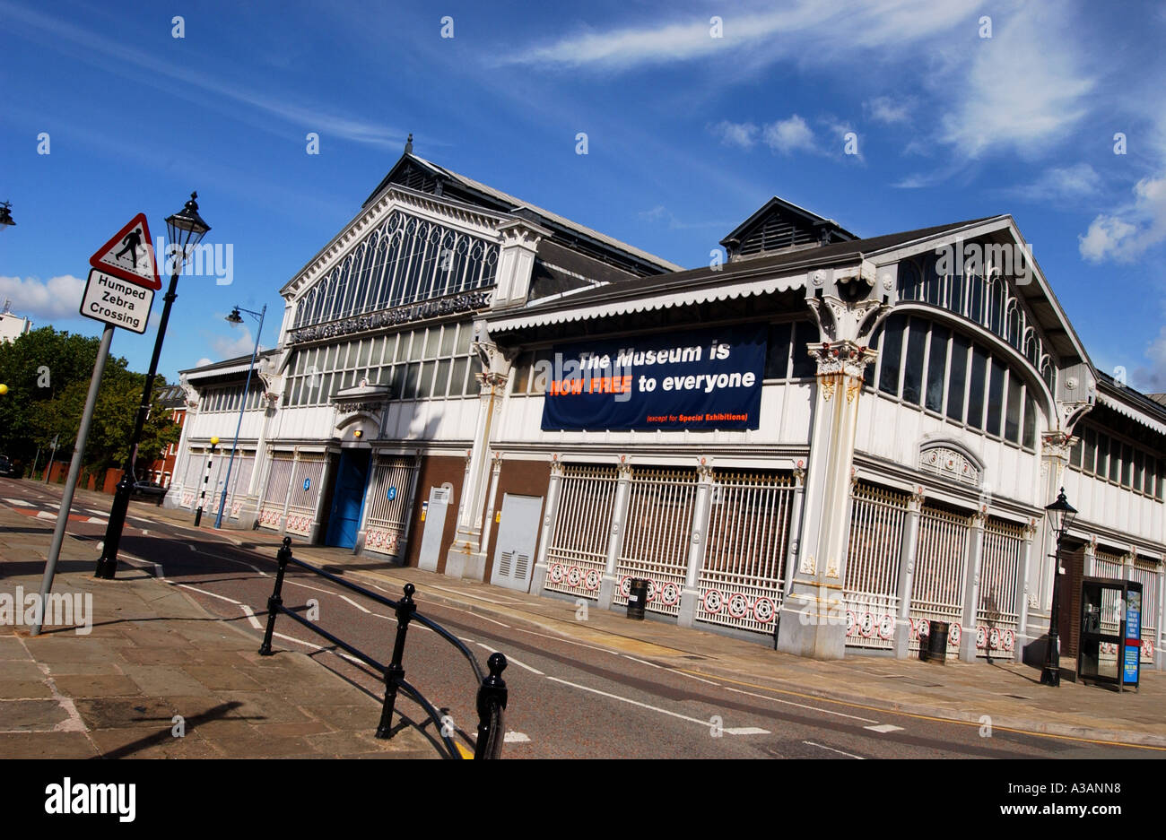 COPYRIGHT PIC BY HOWARD BARLOW - Manchester Science Museum Stock Photo ...