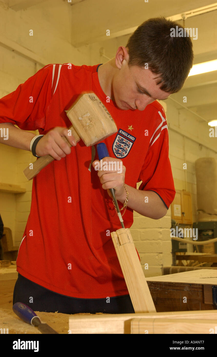 Joinery class hi-res stock photography and images - Alamy
