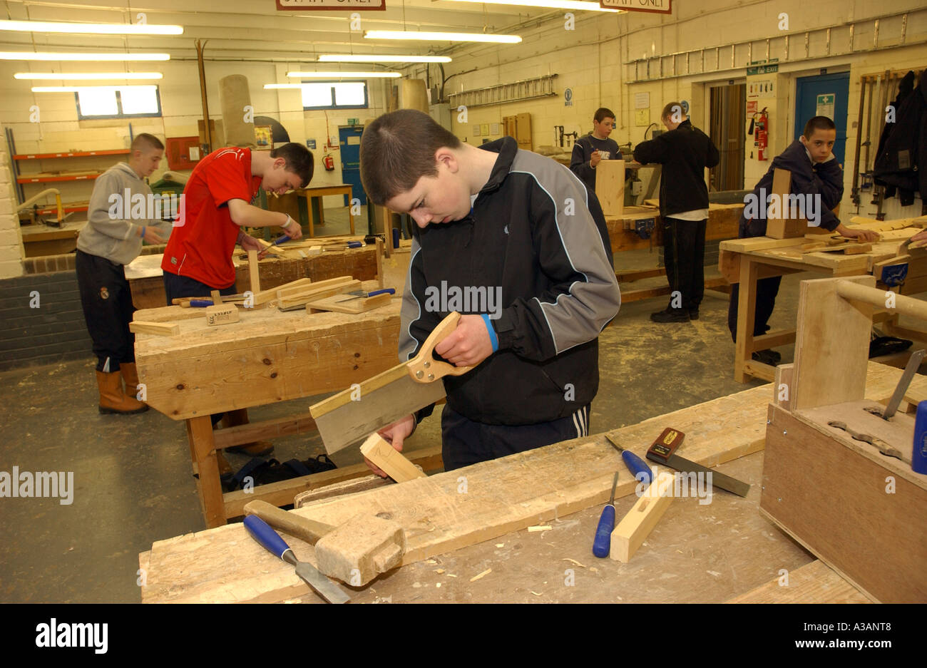 COPYRIGHT PIC BY HOWARD BARLOW- Knowsley Community College Vocational ...