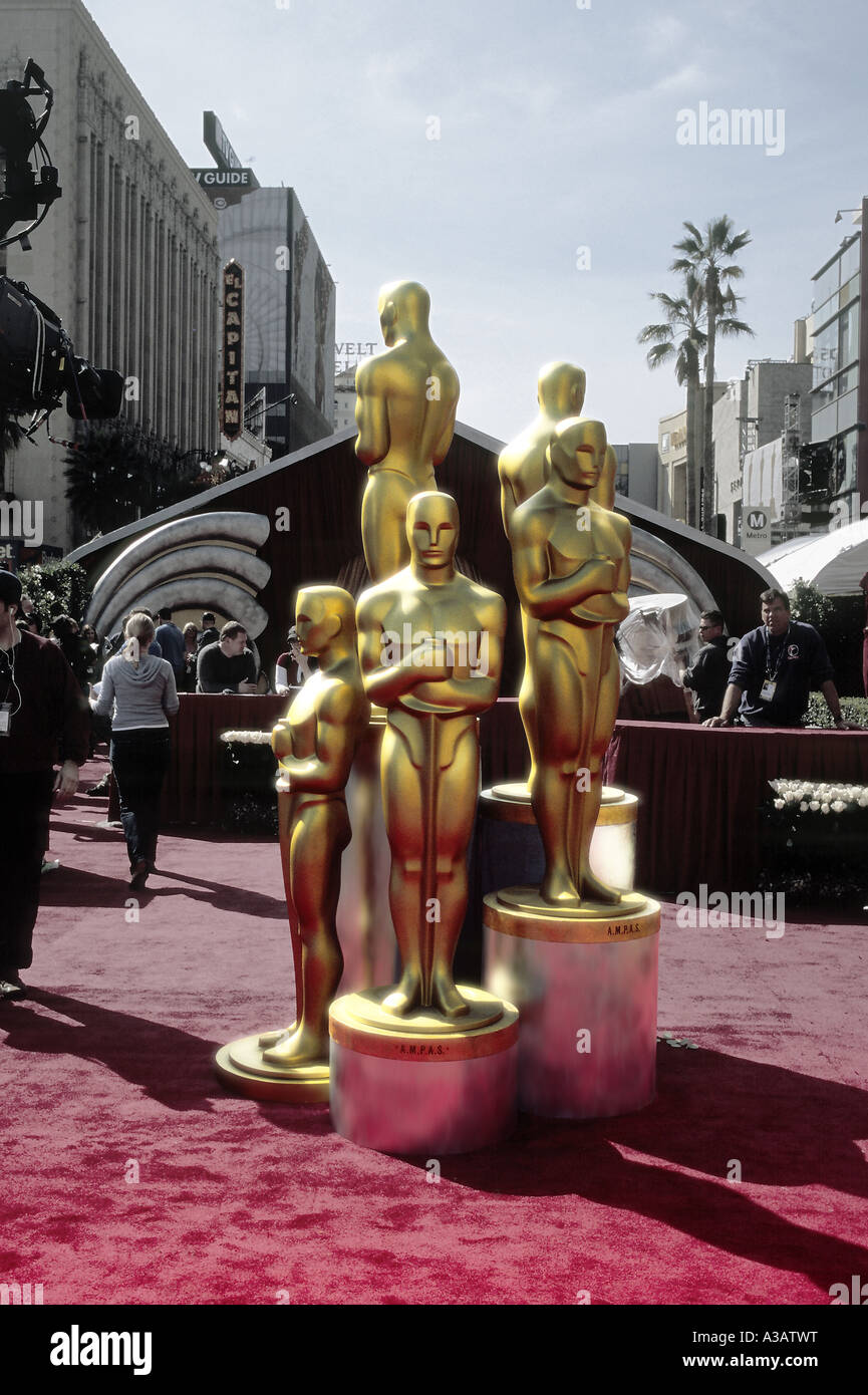 Golden awards oscar group hi-res stock photography and images - Alamy