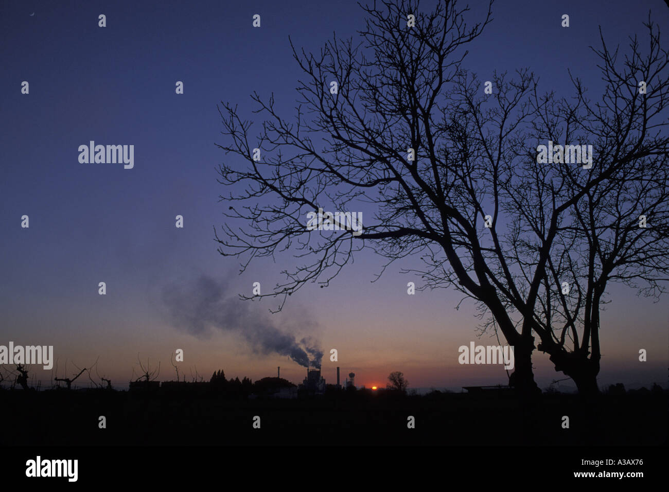 Air pollution suburban areas Zaragoza Spain pollution dump garbage ...