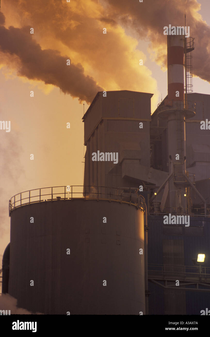 Air pollution suburban areas Zaragoza Spain pollution dump garbage ...