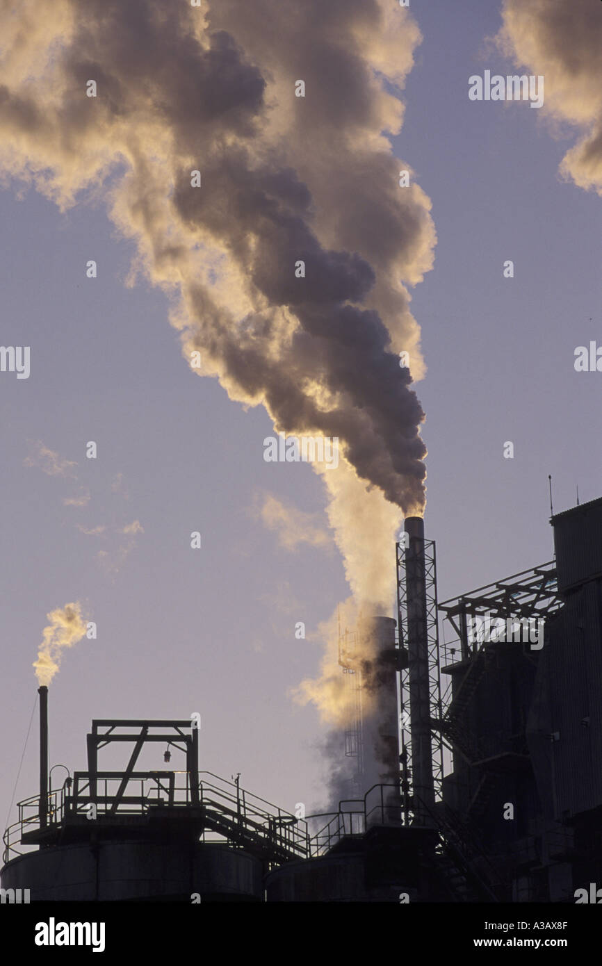 Air pollution suburban areas Zaragoza Spain pollution dump garbage ...