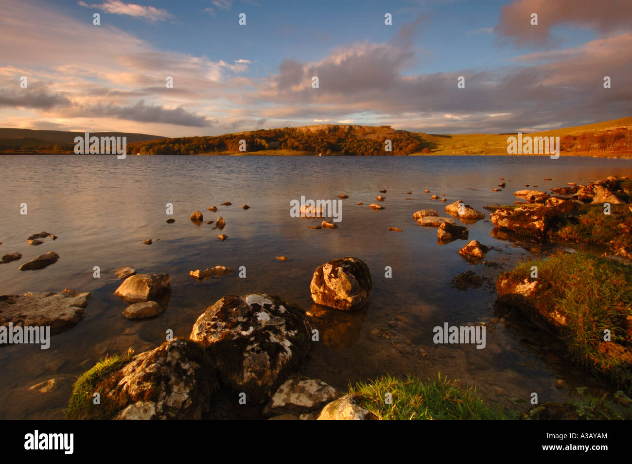 Malham Tarn, Malham, Malhamdale, Yorkshire Dales Stock Photo - Alamy