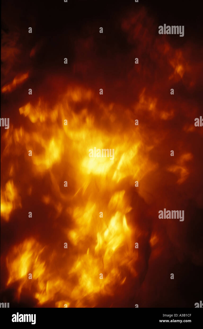 Burning fossil fuels factory hi-res stock photography and images - Alamy