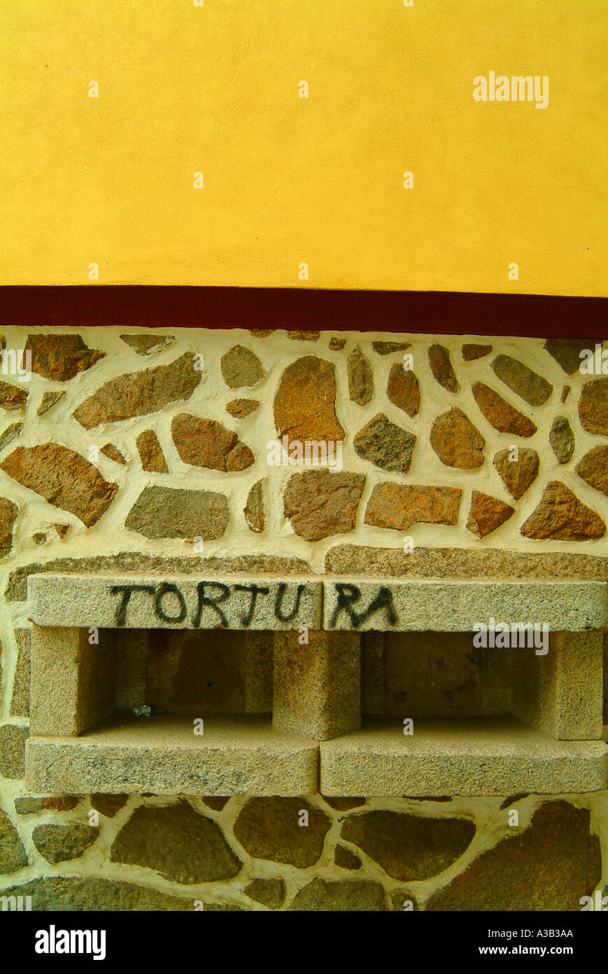 Animal rights graffiti hi-res stock photography and images - Alamy