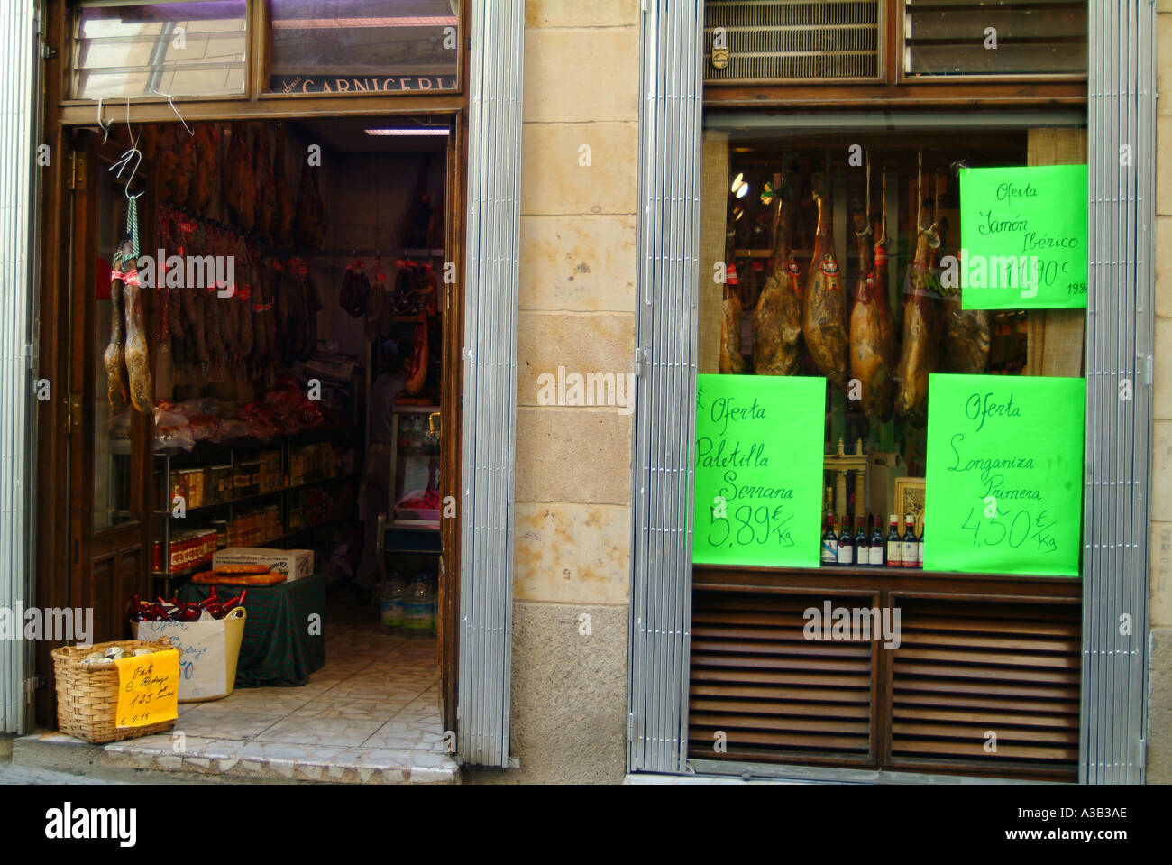 Butcher shop carniceria hi-res stock photography and images - Alamy