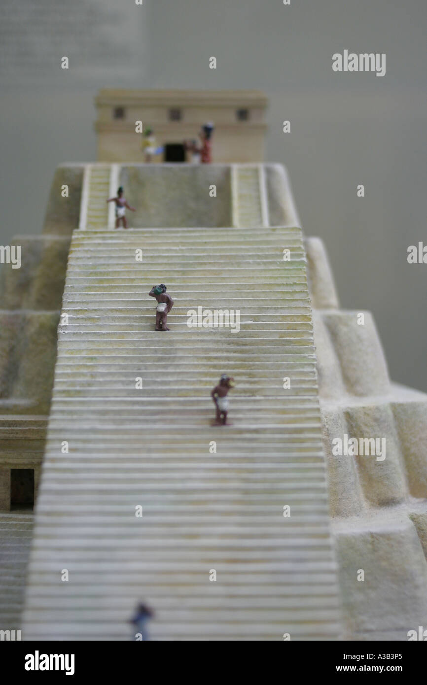 Model of the Mayan pyramid temple, Regional Museum of History and ...