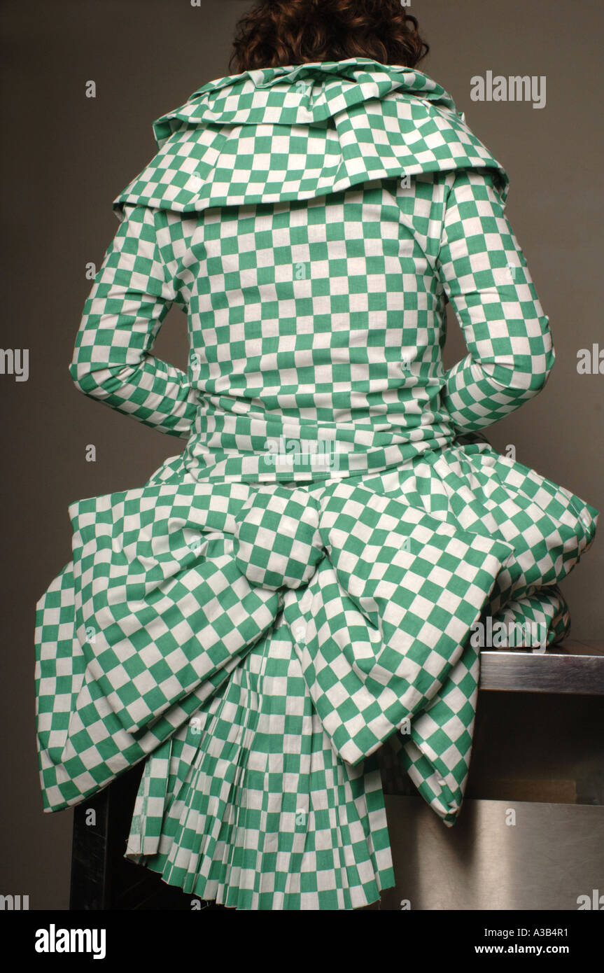 Girl in green checked dress hi-res stock photography and images - Alamy