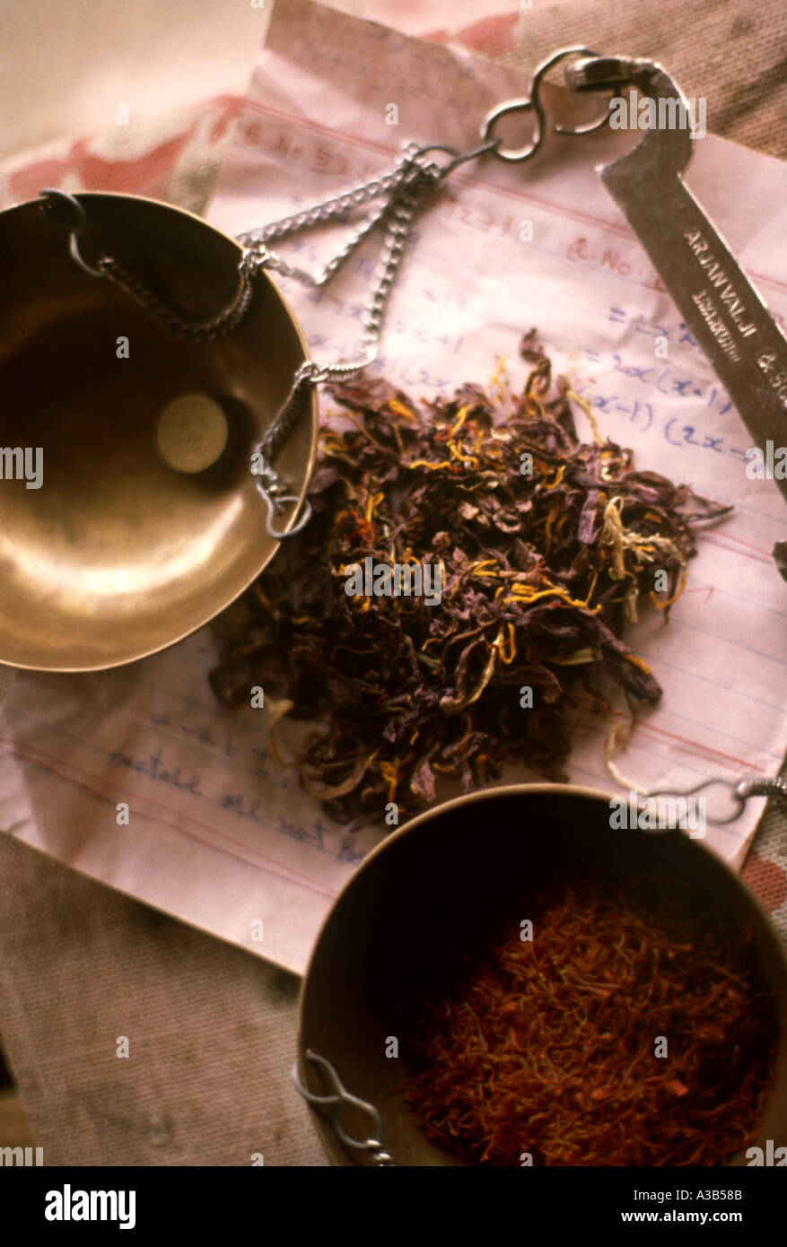 Mogra or the red stigma of the Saffron flowers being weighed and sold ...