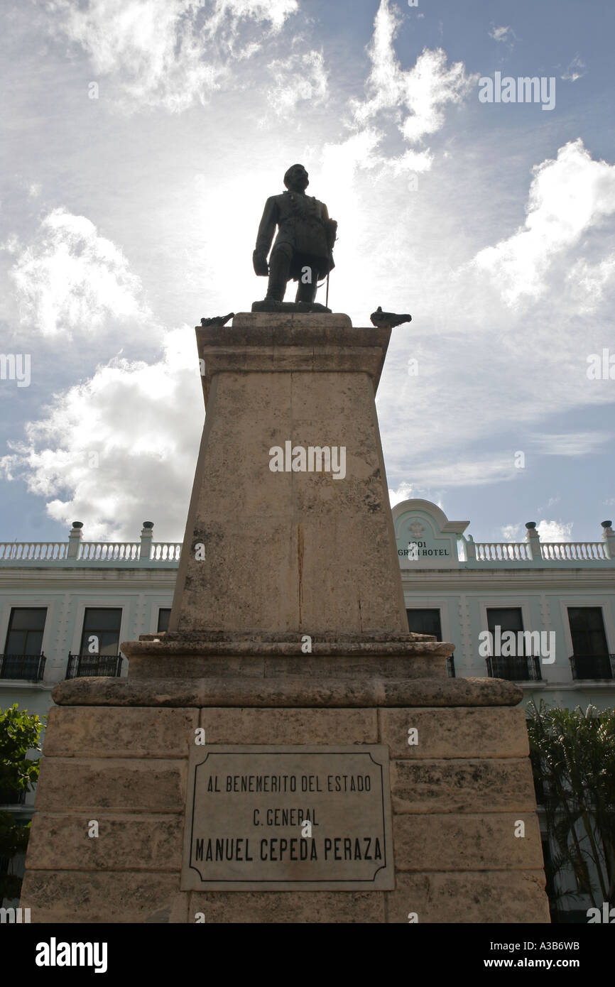 Parque merida yucatan mexico hi-res stock photography and images - Alamy