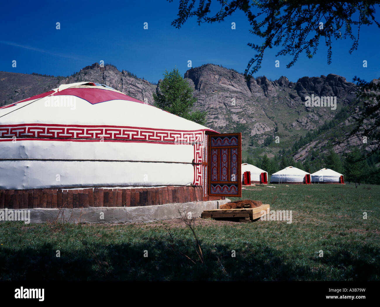 Mongolian felt tent hi-res stock photography and images - Alamy